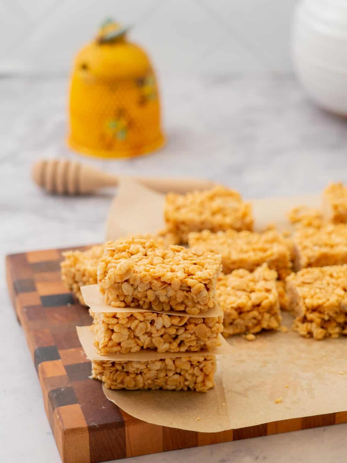 No-bake Rice Bubble Oat Slice - Healthy Rice Krispie Treat Recipe